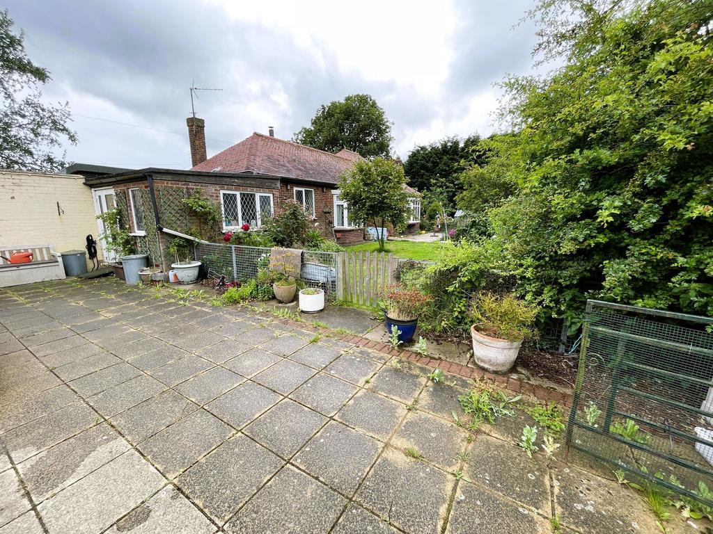 Broadgate Road, Sutton St James... 3 bed detached bungalow for sale - £ ...