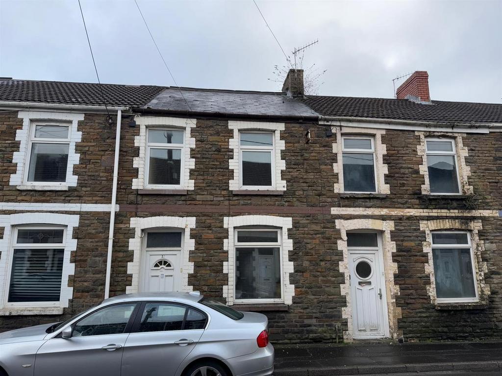 Mary Street, Neath SA11 2 bed terraced house - £70,000