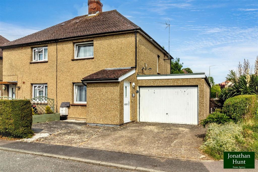 Bridgefoot, Buntingford SG9 3 bed semi-detached house for sale - £399,995