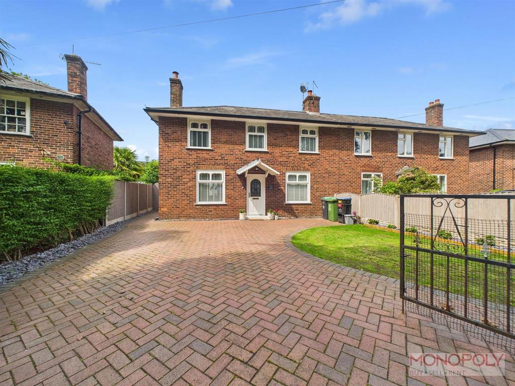 The Beeches, Wrexham 3 bed semi-detached house for sale - £240,000