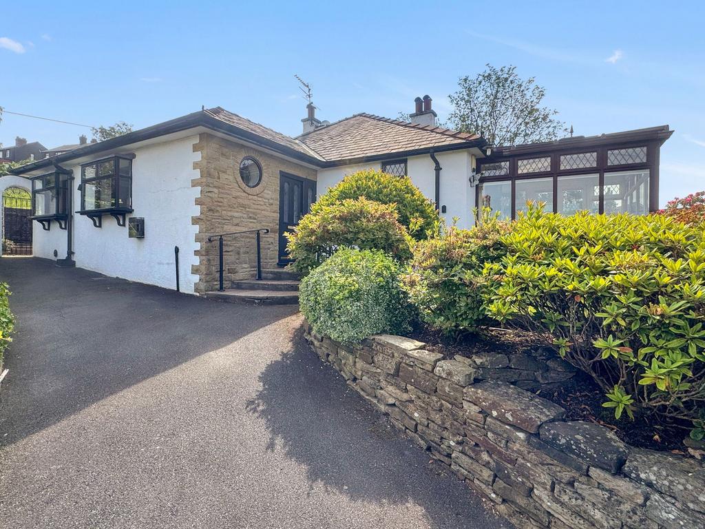 Cote Green Lane, Stockport SK6 2 bed detached bungalow for sale - £425,000