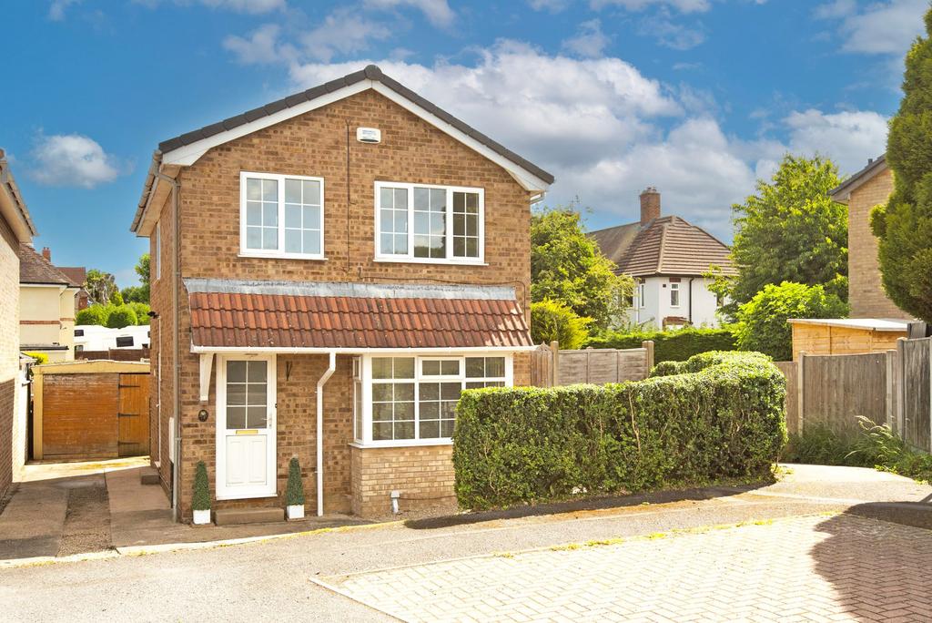 Tunstall Green, Chesterfield S40 3 bed detached house for sale - £230,000