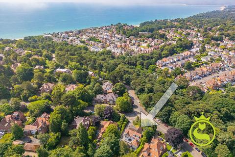 Knyveton Road, Bournemouth BH1 2 bed flat for sale - £290,000