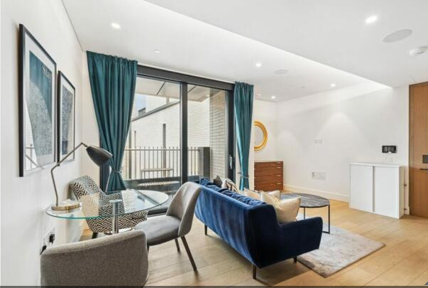 Rathbone Square, Rathbone Place... 1 bed apartment to rent - £4,100 pcm ...