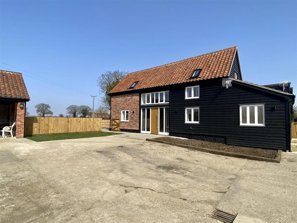 Browick Bottom Barn, Browick Road... 2 bed house to rent - £1,450 pcm ...