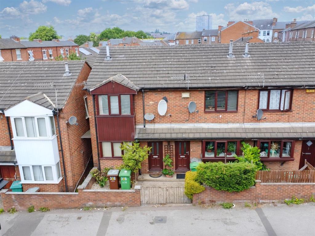 Alfreton Road, Nottingham 2 bed townhouse for sale - £150,000