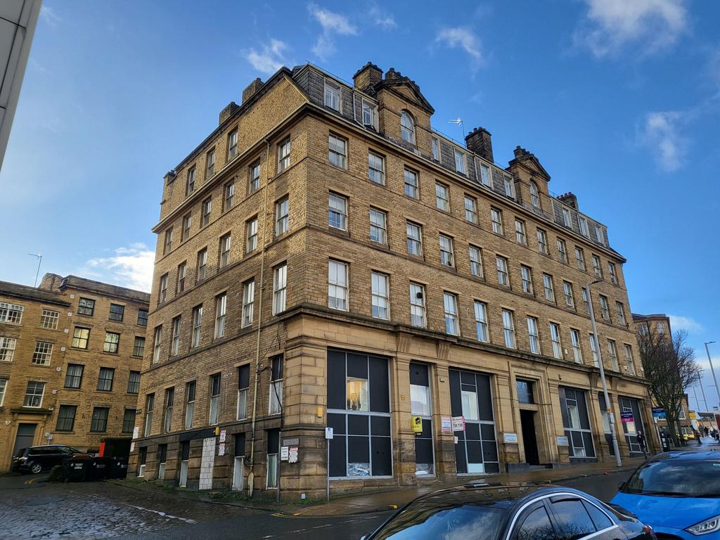 B10, Cheapside Chambers, 43... 2 bed flat - £6,000