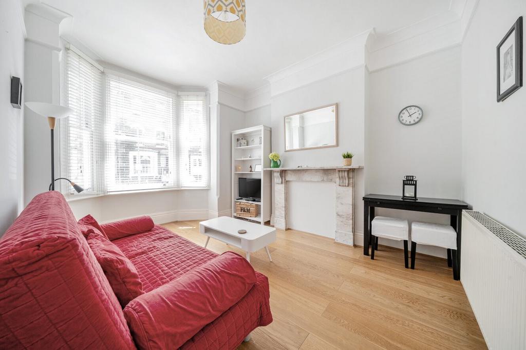 Cologne Road, Battersea, London, SW11 1 bed flat - £450,000