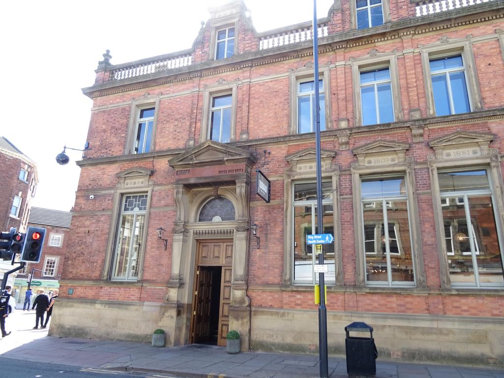 George & Crown Yard Wakefield, WF1 1 bed flat - £695 pcm (£160 pw)