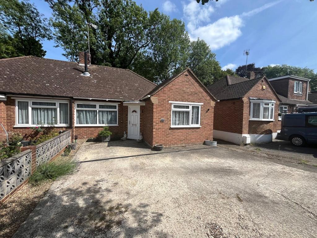 Concord Avenue, Davis Estate, Kent, ME5 2 bed bungalow - £315,000