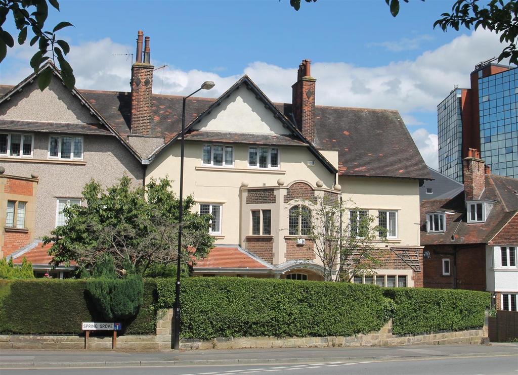 Springfield Avenue, Harrogate HG1 3 bed apartment for sale - £499,950