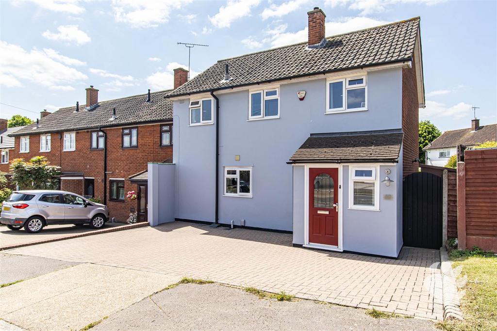 Whitmore Way, Basildon SS14 3 bed end of terrace house for sale - £375,000