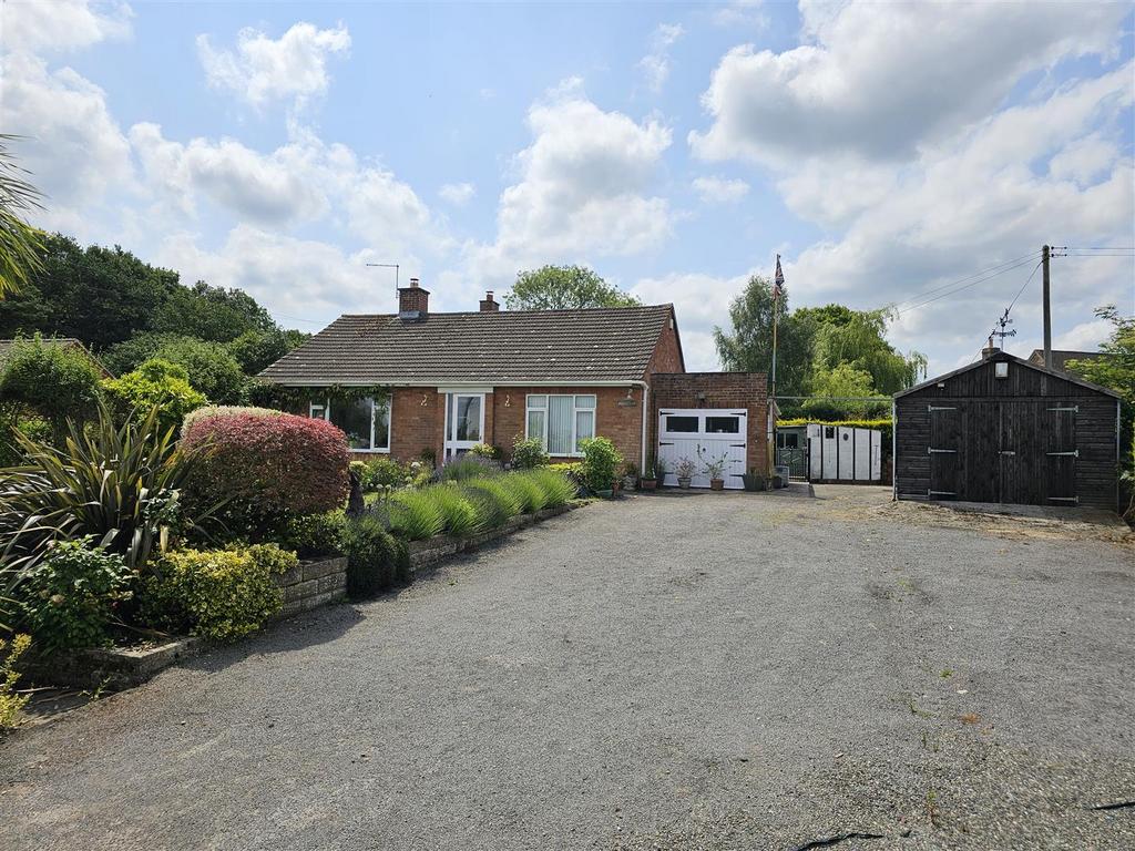 Button Bridge, Kinlet 2 bed detached bungalow for sale - £350,000