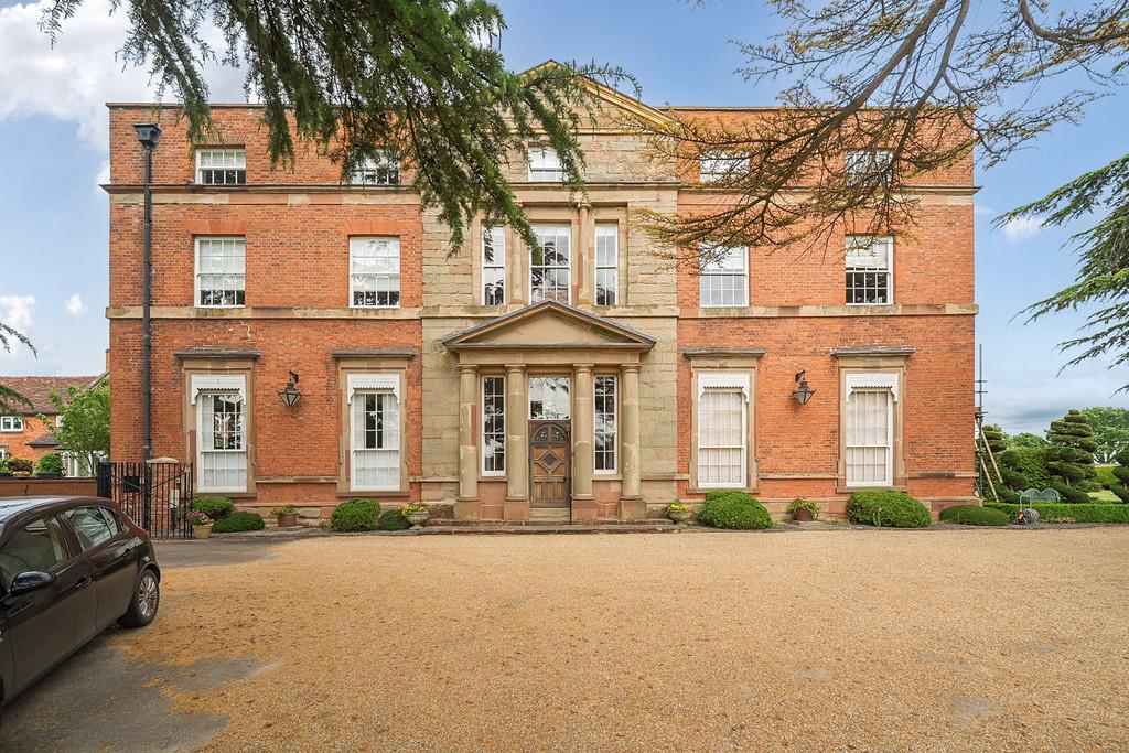 4 Laugherne House, Martley 2 bed apartment for sale - £550,000