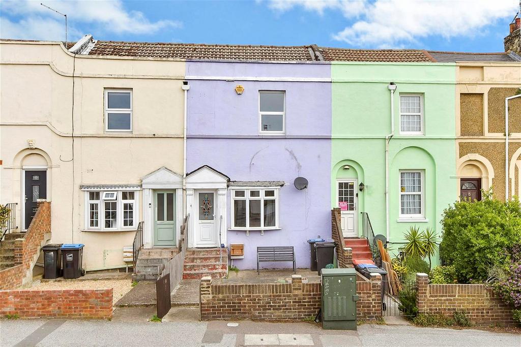 Boundary Road, Ramsgate CT11 2 bed terraced house for sale - £139,000