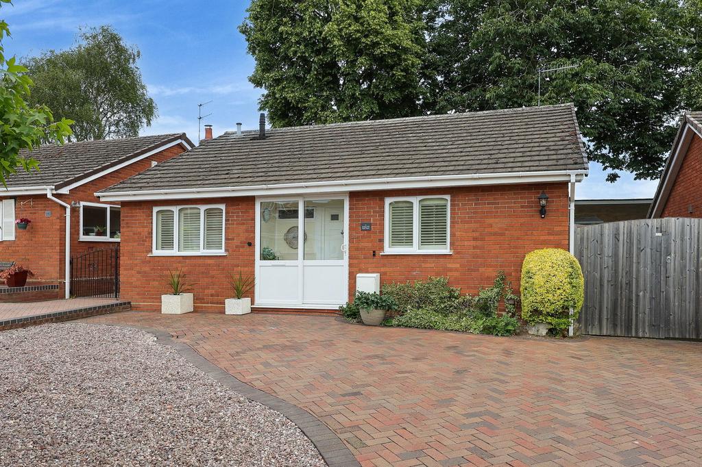 Lymsey Croft WORDSLEY DY8 2 Bed Detached Bungalow For Sale 400 000 Lymsey Croft WORDSLEY DY8 2 Bed Detached Bungalow For Sale 400 000