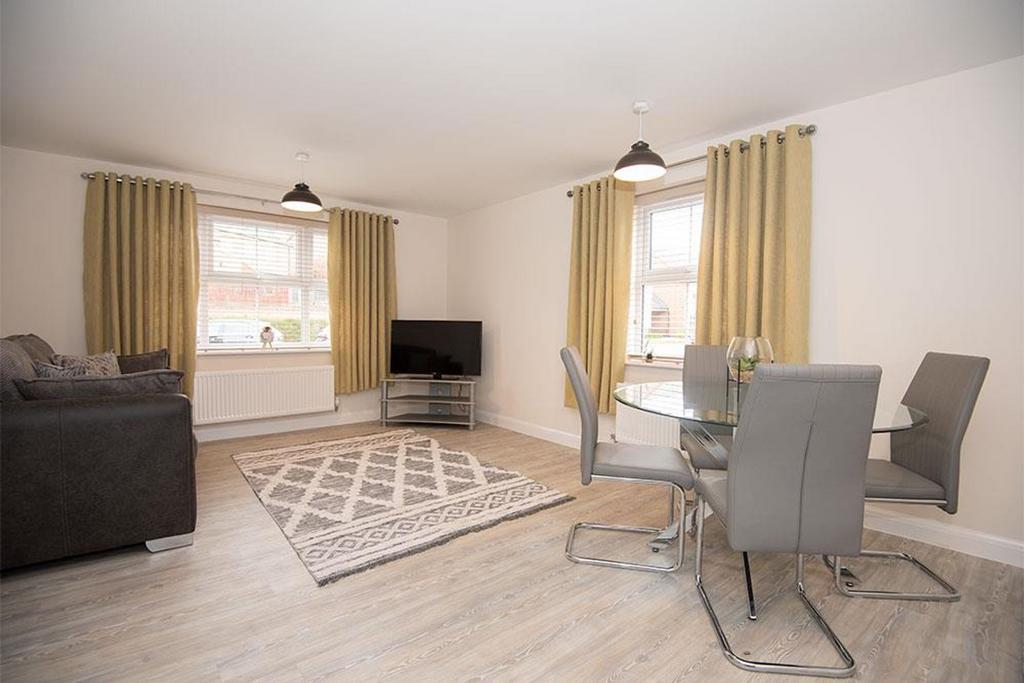 Dragonfly Court, Nuneaton, CV10 1 bed apartment to rent - £700 pcm (£ ...