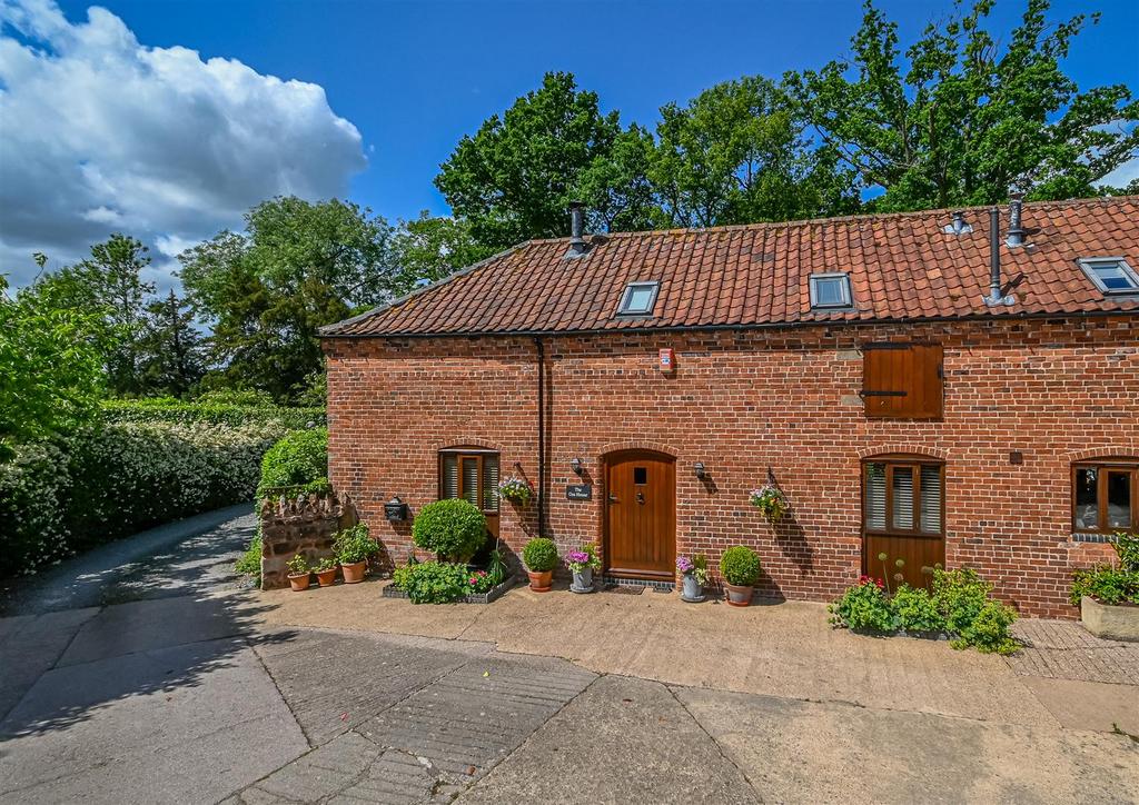 The Oss House, Coton, Bridgnorth 2 bed barn conversion - £420,000