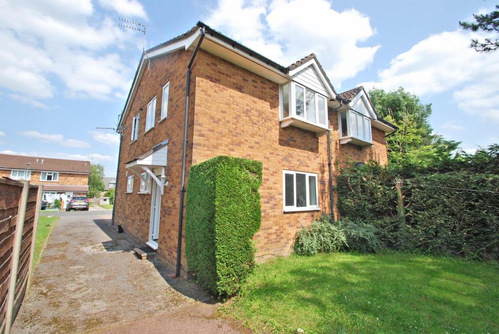 Cherry Tree Close, Wilmslow 1 bed semi-detached house - £995 pcm (£230 pw)