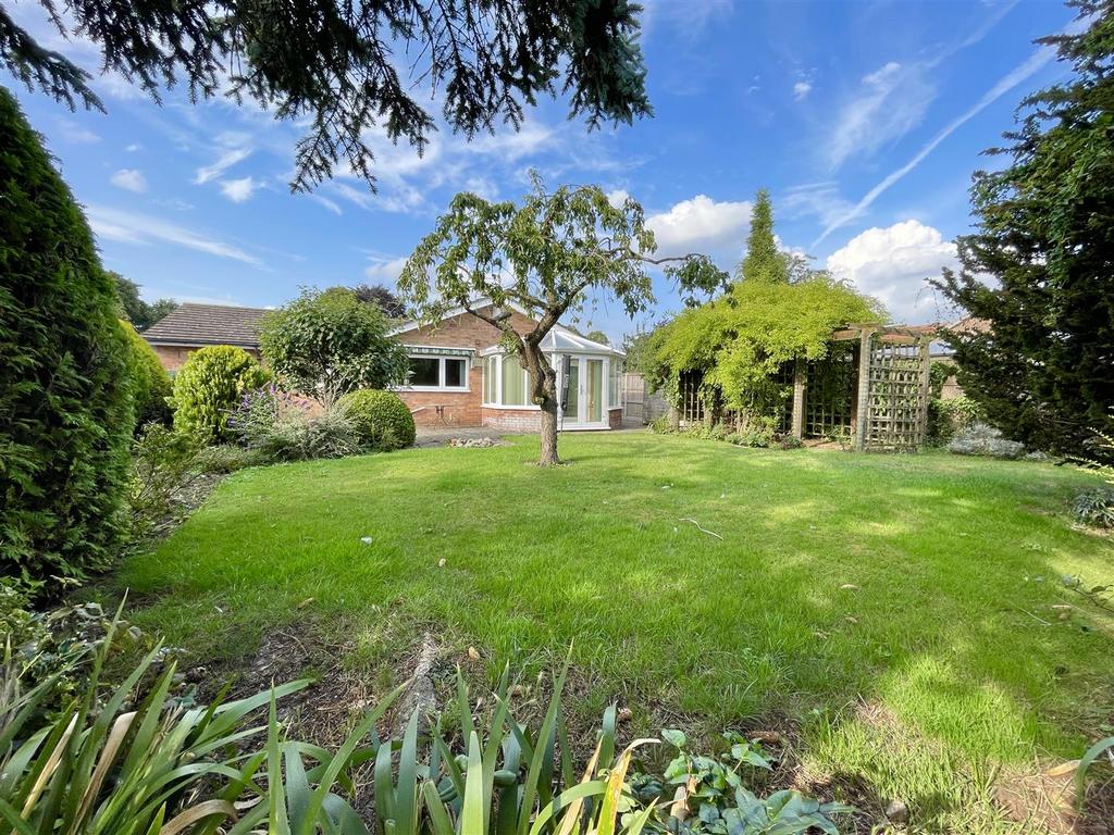 Heywood Avenue, Diss 3 bed bungalow for sale - £380,000