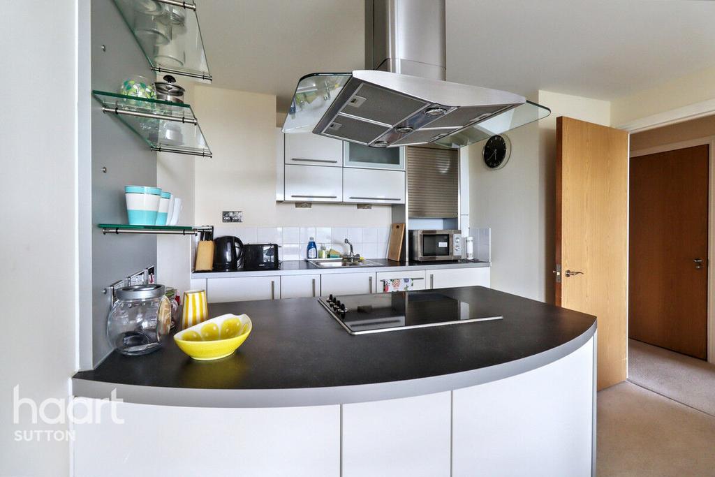 Throwley Way, Sutton 1 bed block of apartments for sale - £210,000