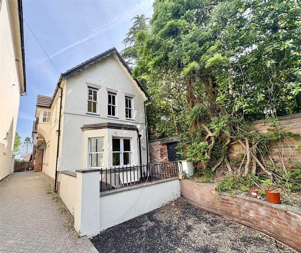 51a Compton Road West, Compton... 3 bed end of terrace house - £1,250 ...