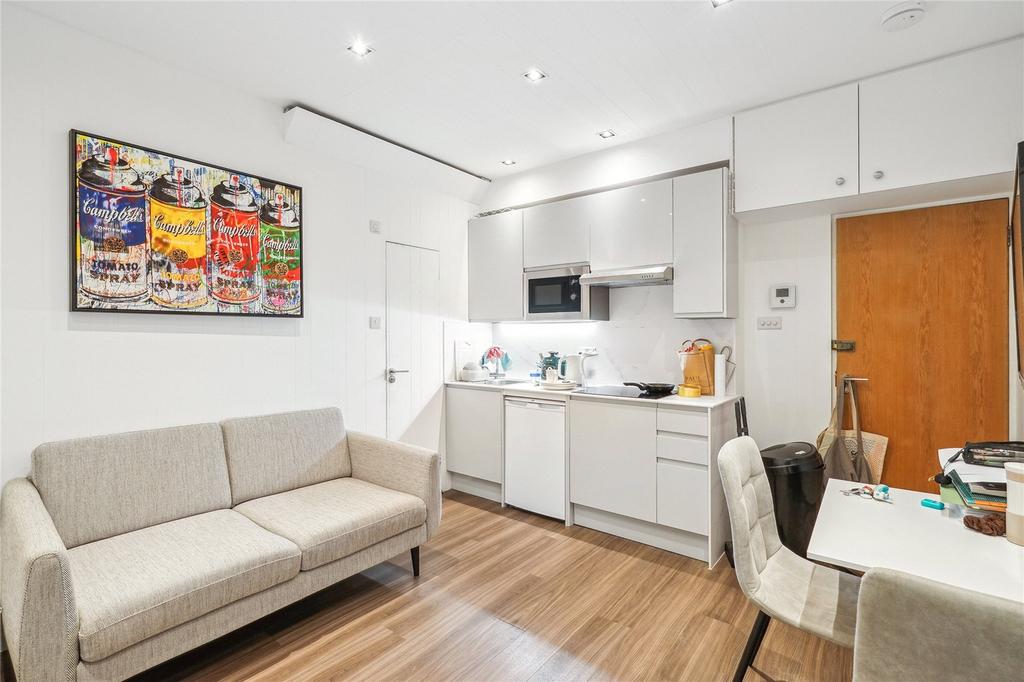 Princes Gate, London, SW7 1 bed apartment - £2,167 pcm (£500 pw)
