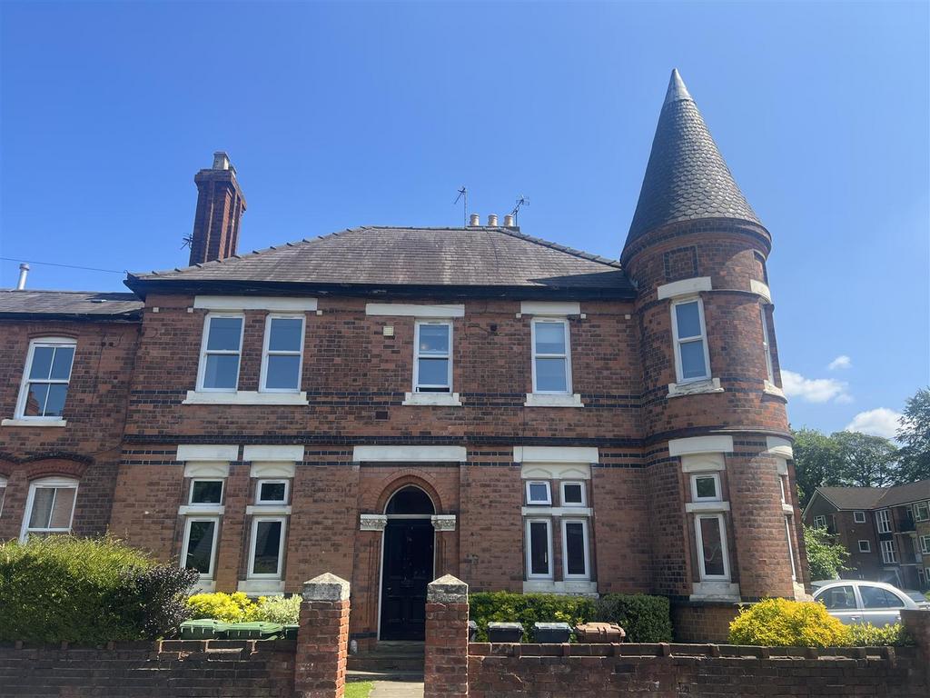 Sutton Road, Walsall 1 bed apartment - £695 pcm (£160 pw)
