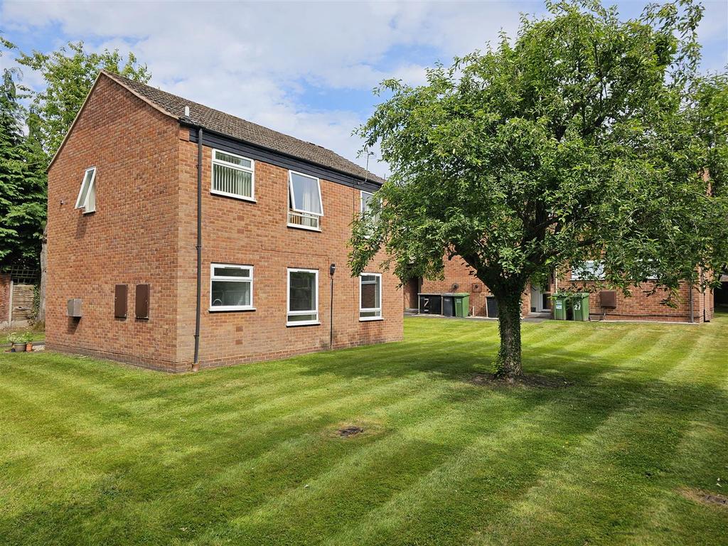 Lodge Close, Bewdley 2 bed apartment for sale - £145,000