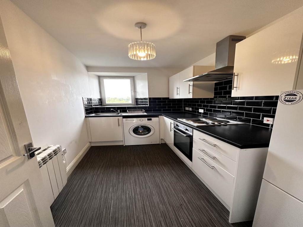 High Street, Lochee, Dundee 1 bed flat - £750 pcm (£173 pw)