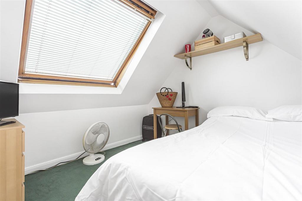 Bedfont Green Close, Feltham TW14 3 bed terraced house for sale - £425,000
