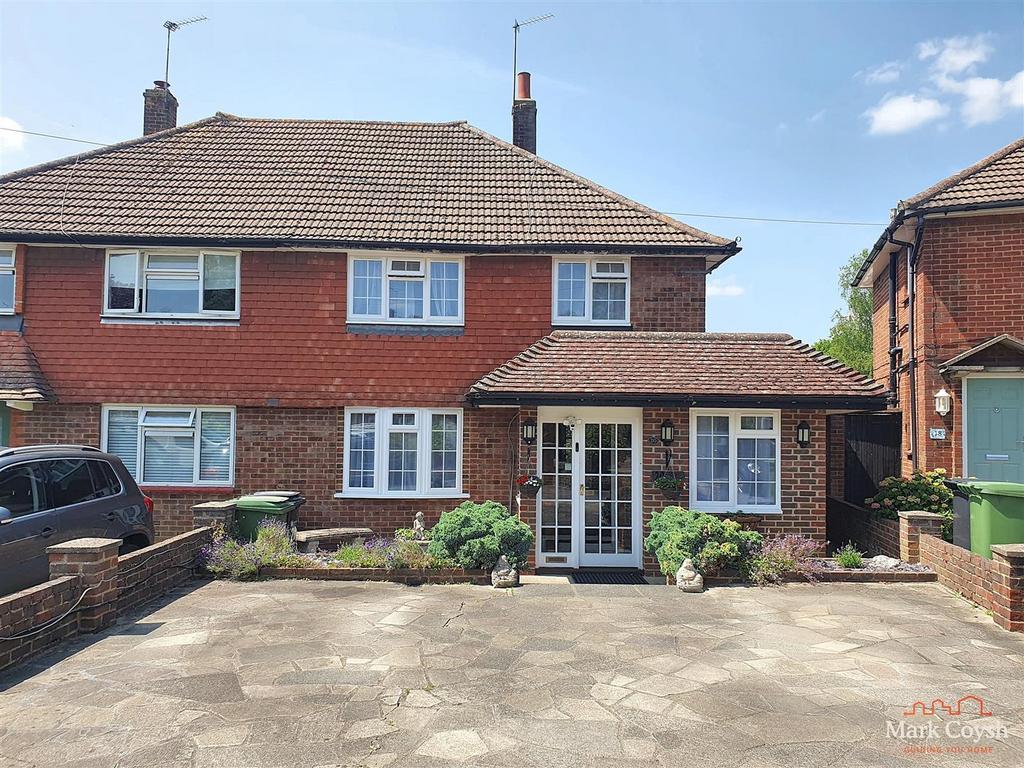 Stonny Croft, Ashtead KT21 3 bed semi-detached house - £600,000