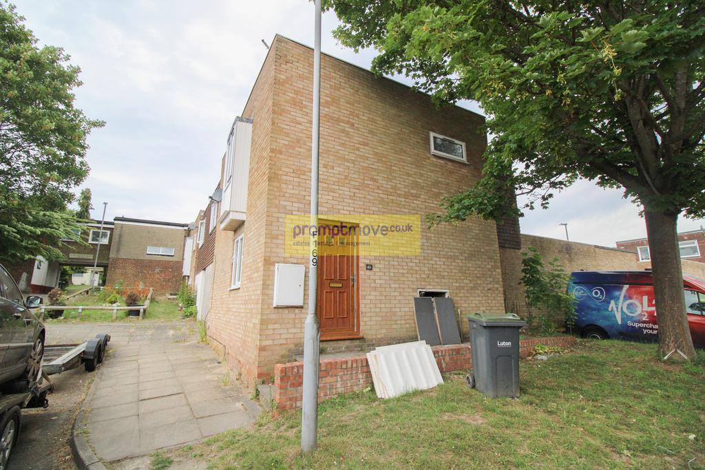 Copenhagen Close Luton LU3 3TE 3 bed end of terrace house - £1,400 pcm ...