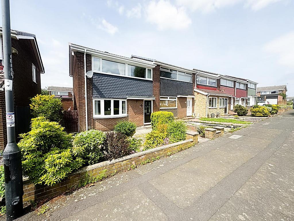 Broadstone Way, Wallsend 3 bed terraced house for sale - £170,000