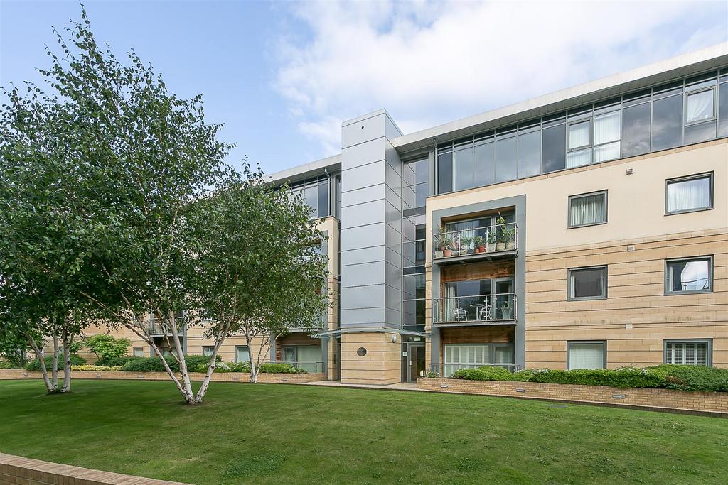 Grove Park Oval, Gosforth, Newcastle... 1 bed flat for sale - £170,000