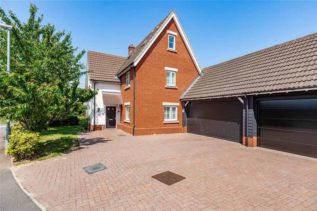 Eastfield Road, Laindon, Basildon... 5 bed link detached house for sale ...