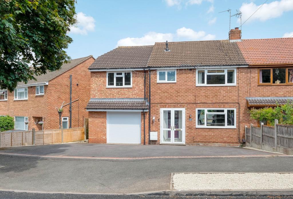 Harport Road, Redditch, B98 4 bed semi-detached house - £300,000