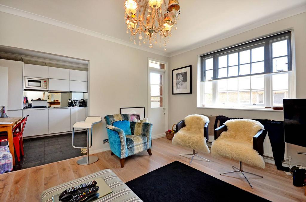 Cathcart Road, Chelsea, London, SW10 3 bed flat to rent - £9,100 pcm (£ ...