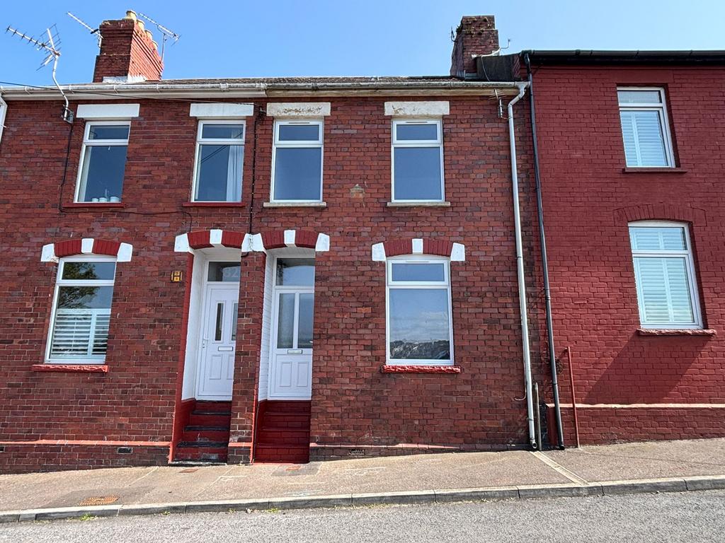 Clive Road, Barry, CF62 2 bed terraced house for sale - £245,000