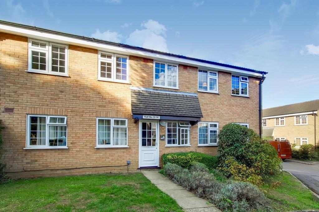 Minstrel Gardens, Surbiton KT5 1 bed apartment for sale - £319,000