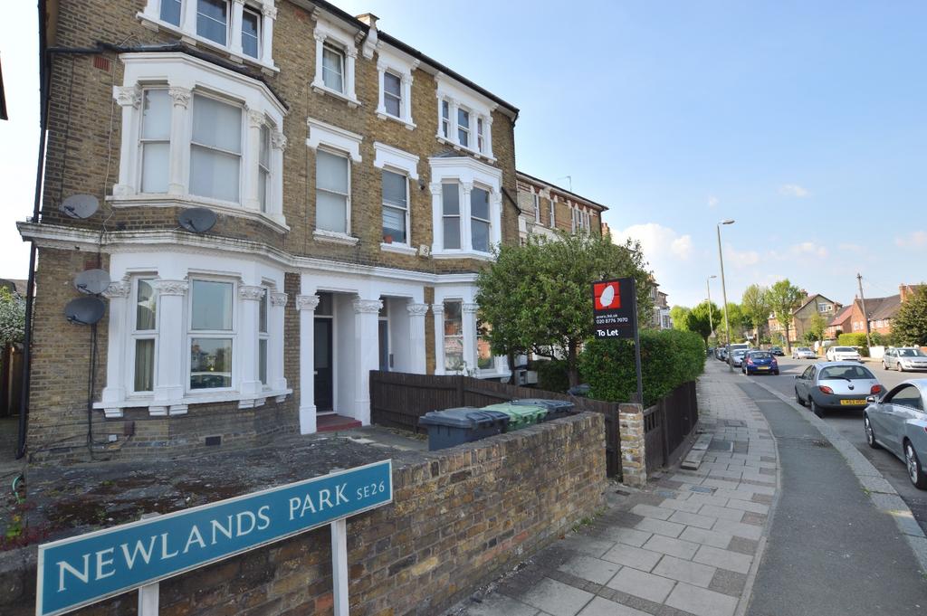 Newlands Park Sydenham SE26 2 bed flat to rent - £1,800 pcm (£415 pw)