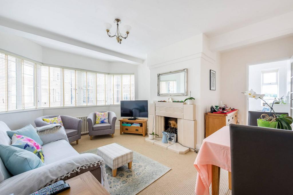 Chiswick Village, Chiswick, London, W4 1 bed flat to rent - £1,750 pcm ...
