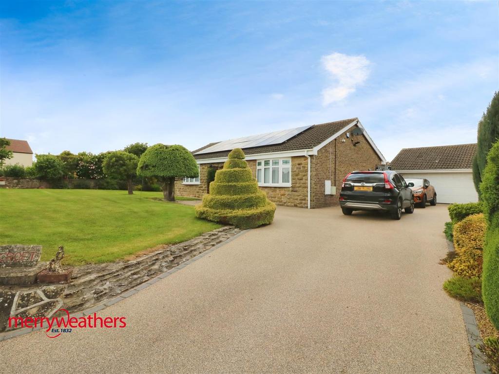 Back Lane, Micklebring, Rotherham 3 bed detached bungalow for sale - £ ...