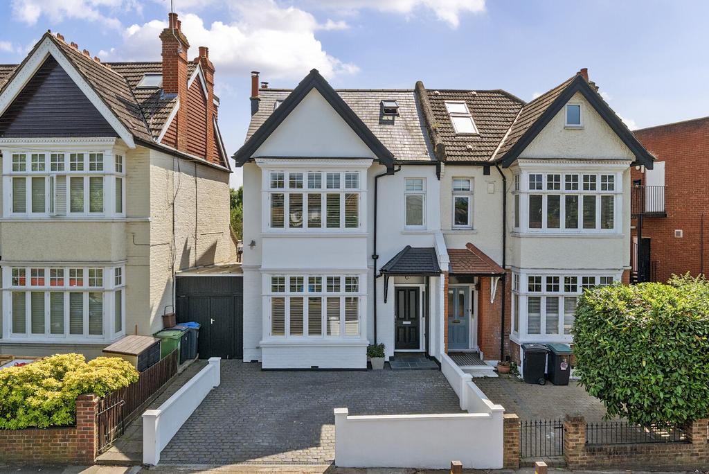 Norbiton Avenue, Kingston Upon... 5 bed semi-detached house - £1,350,000