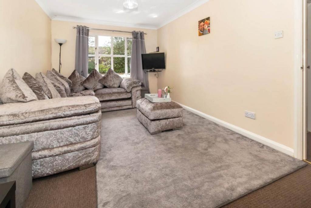The Ridings, Luton 1 bed maisonette - £140,000