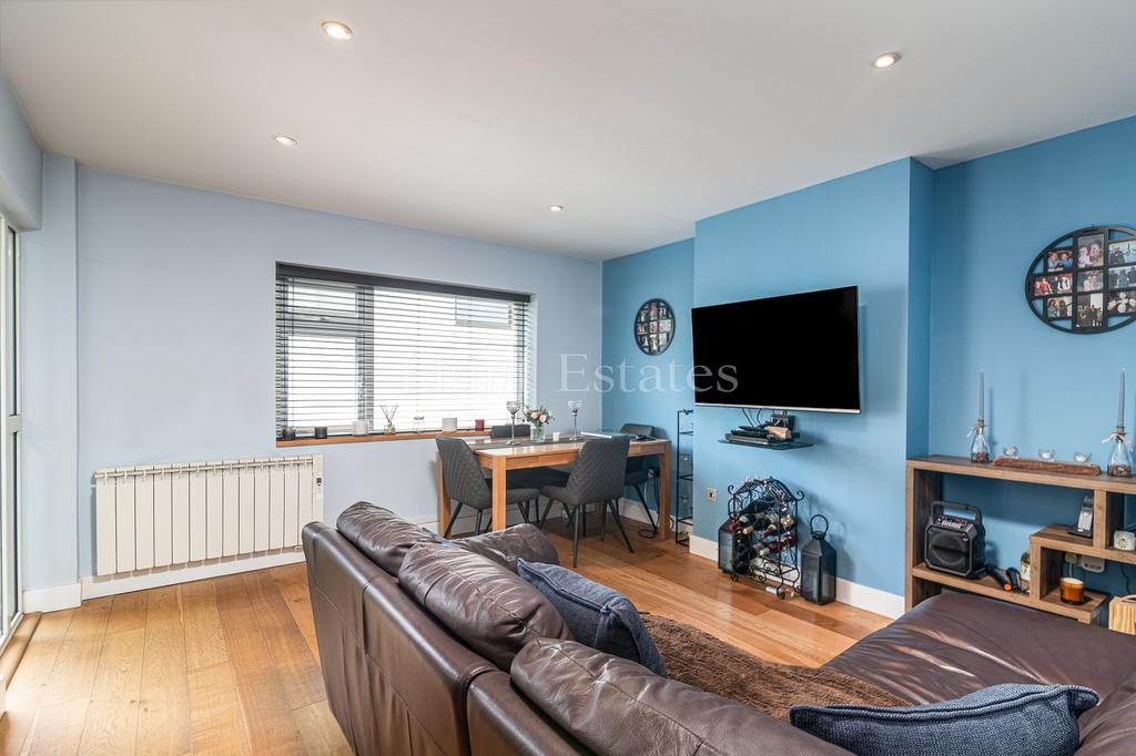 Colomberie Close, St. Helier, Jersey.... 2 bed flat - £475,000