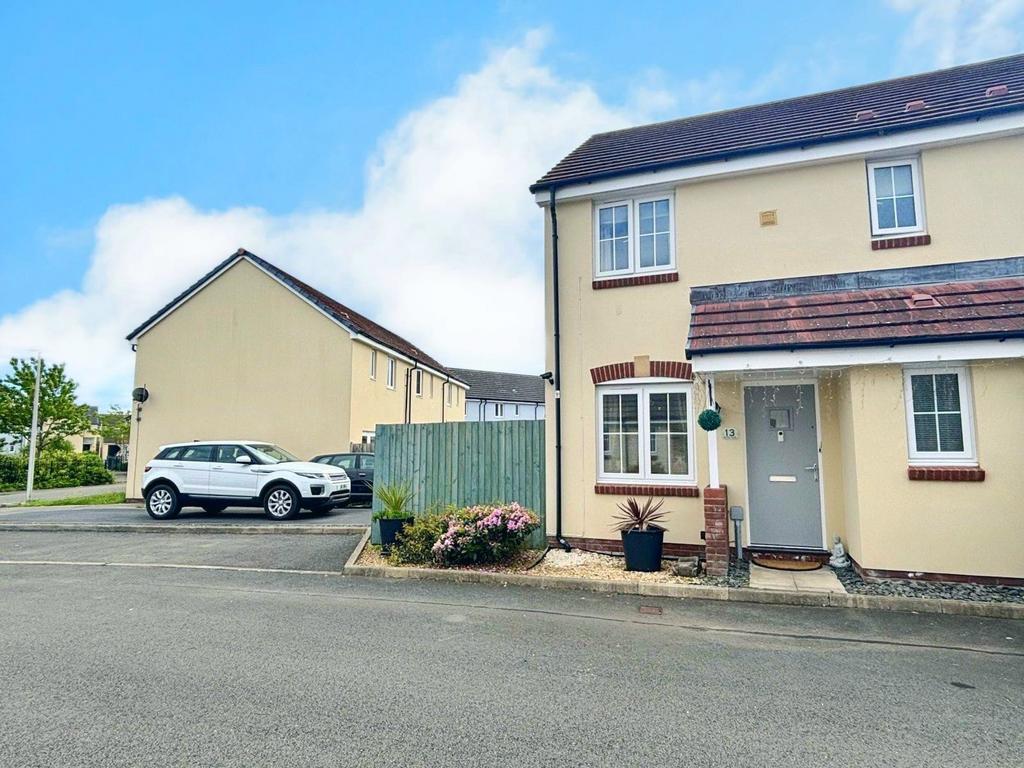 Belfrey Close, Hubberston, Milford... 3 bed semi-detached house - £185,000