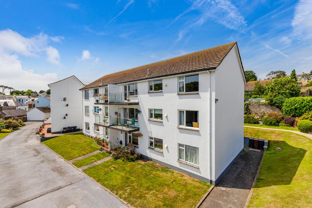 Stoke House Gardens, Stoke Fleming 2 bed apartment for sale - £280,000