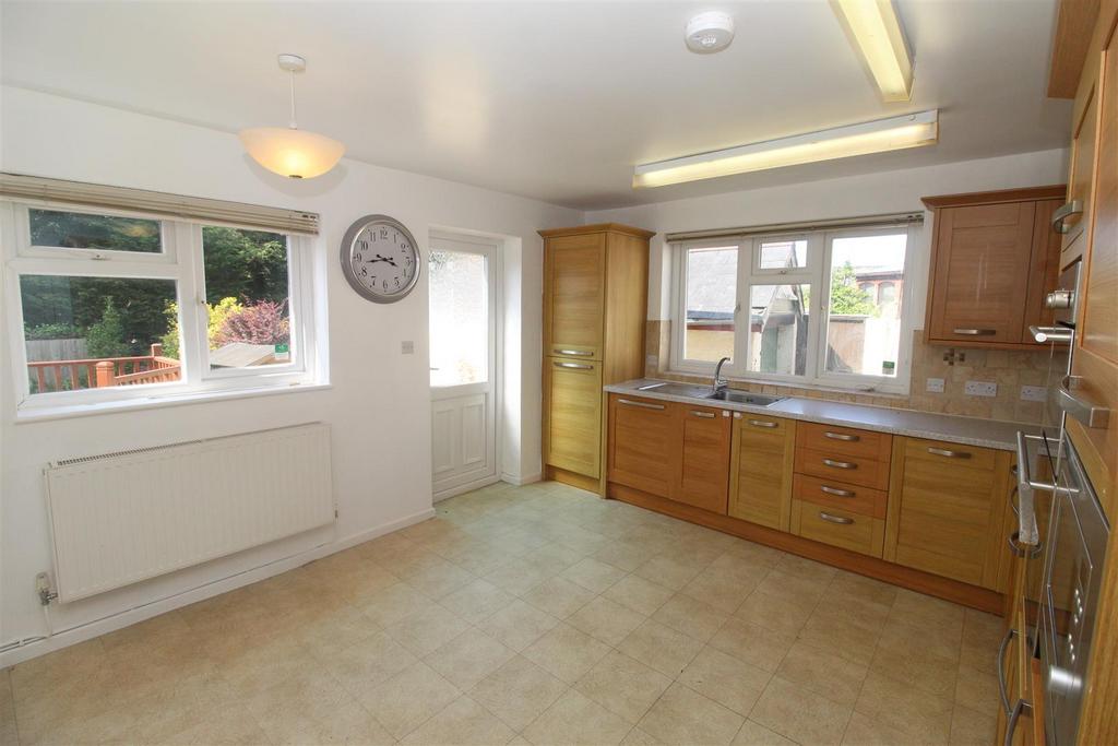 Heathwood Grove, Cardiff CF14 3 bed semi-detached house to rent - £ ...