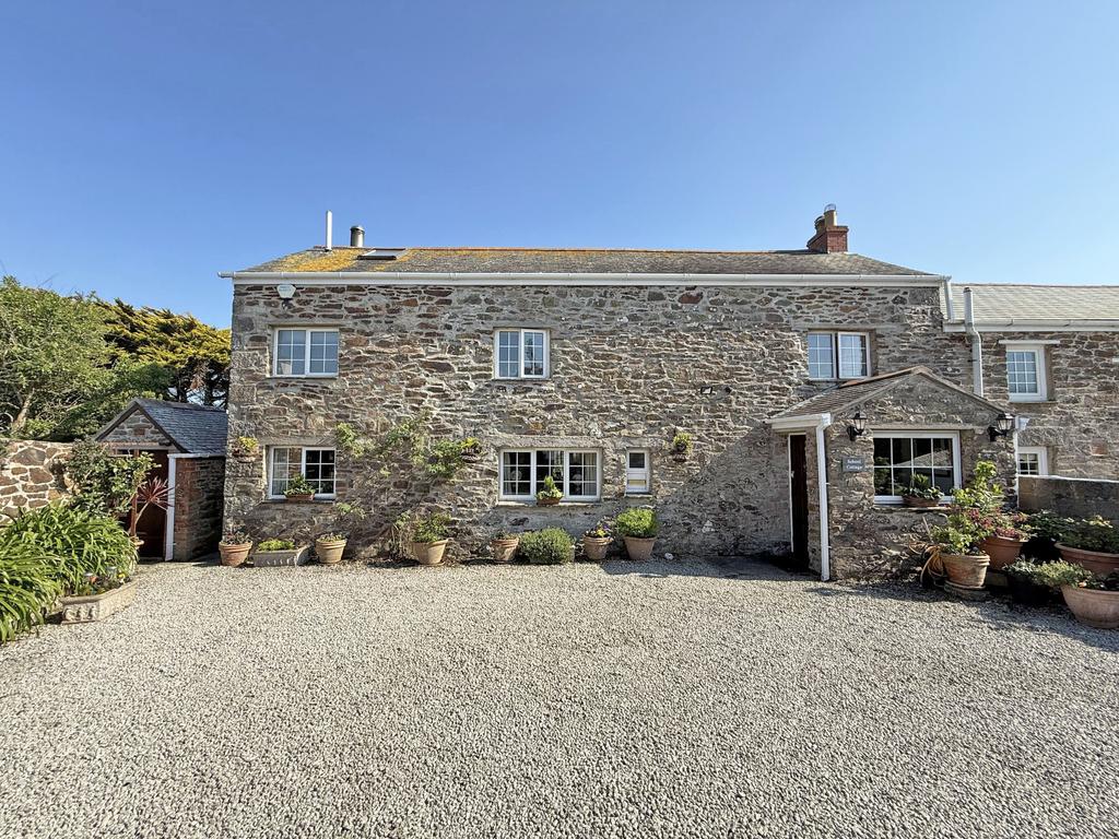 Gunwalloe, Helston, Cornwall 4 bed semi-detached house for sale - £535,000